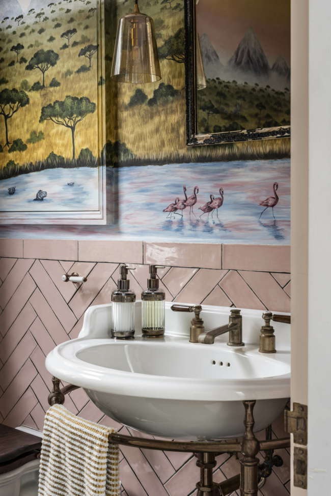 The Arrow Dispensers - Drummonds Bathrooms