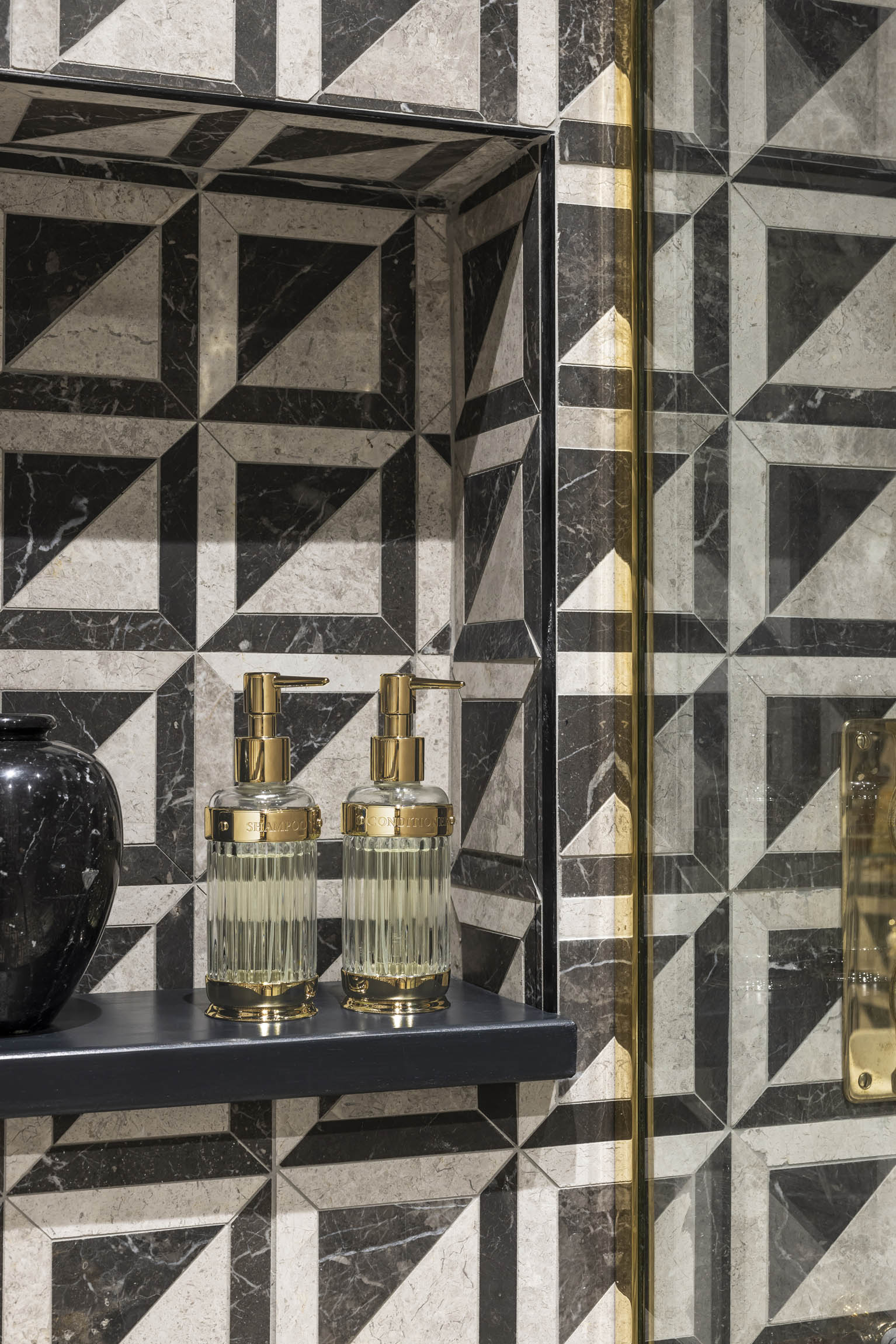 The Arrow Dispensers - Drummonds Bathrooms