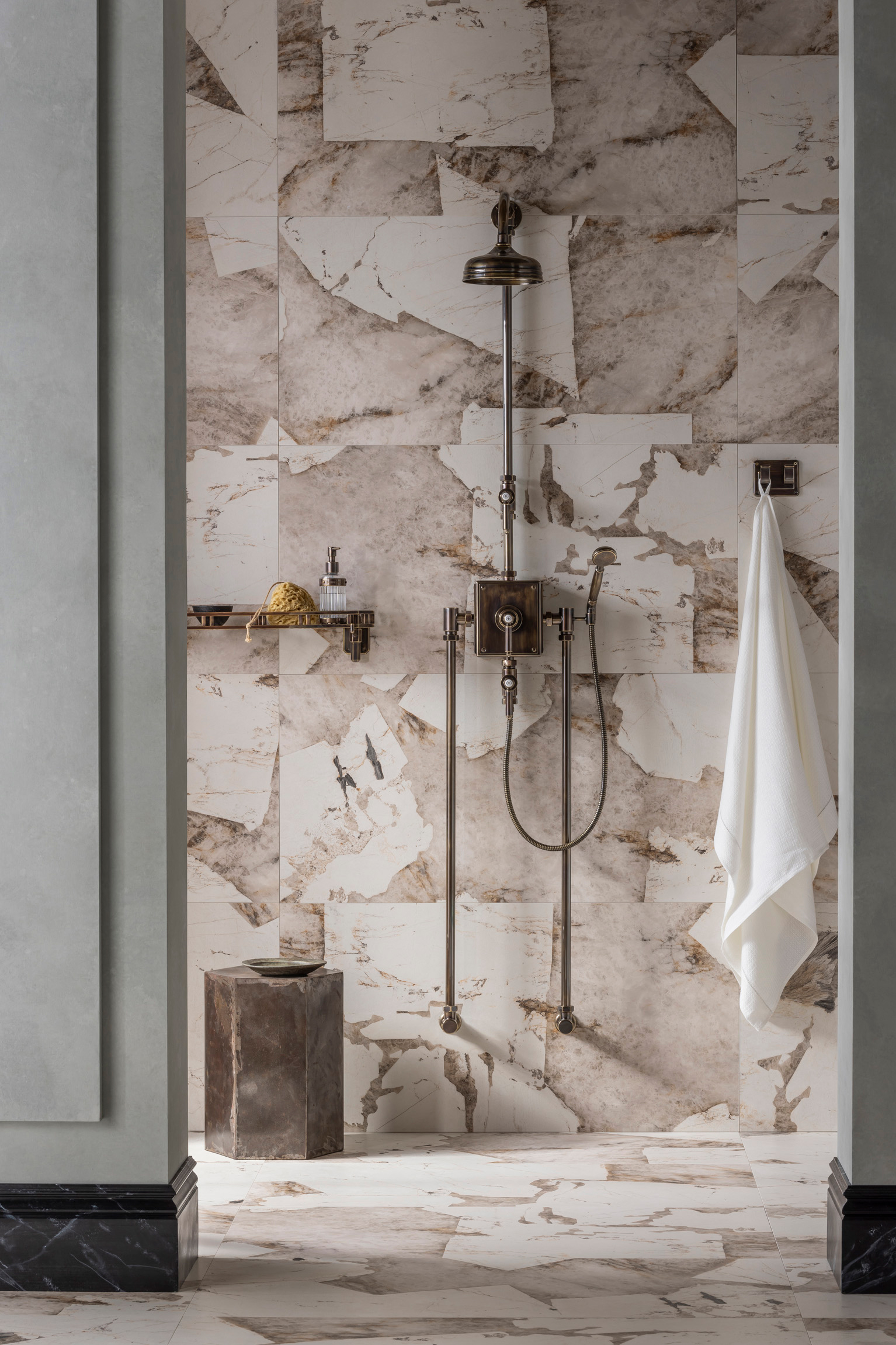 Steven Gambrel x Drummonds - Drummonds Bathrooms